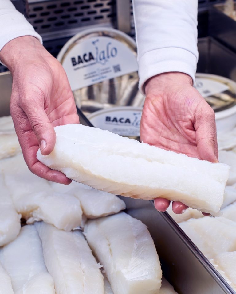 El bacalao tradicional en el centro de la cuaresma catalana - Los ...